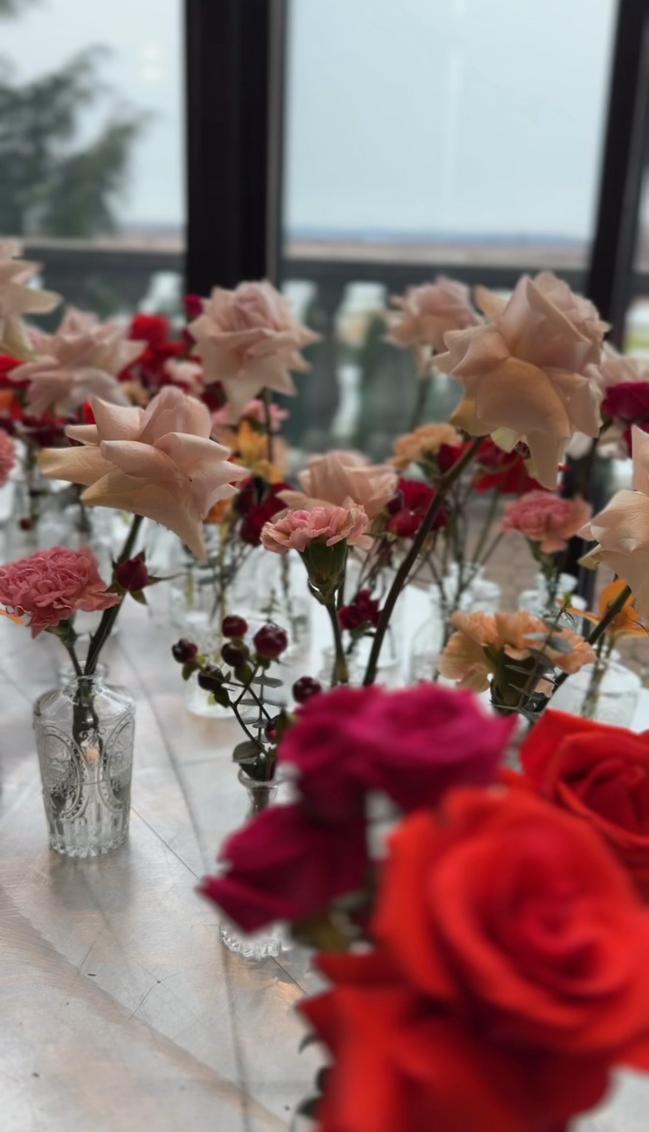 Bud Vases for Restaurants | PAEONIA BOUTIQUE